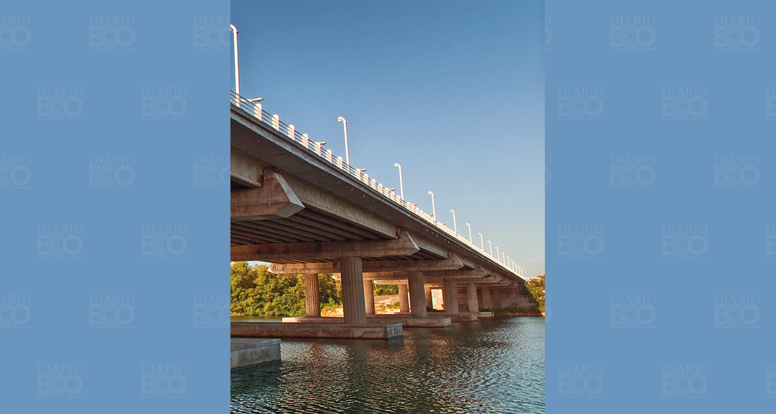 Un hombre se lanza del Puente Rio Soco en San Pedro de Macorís