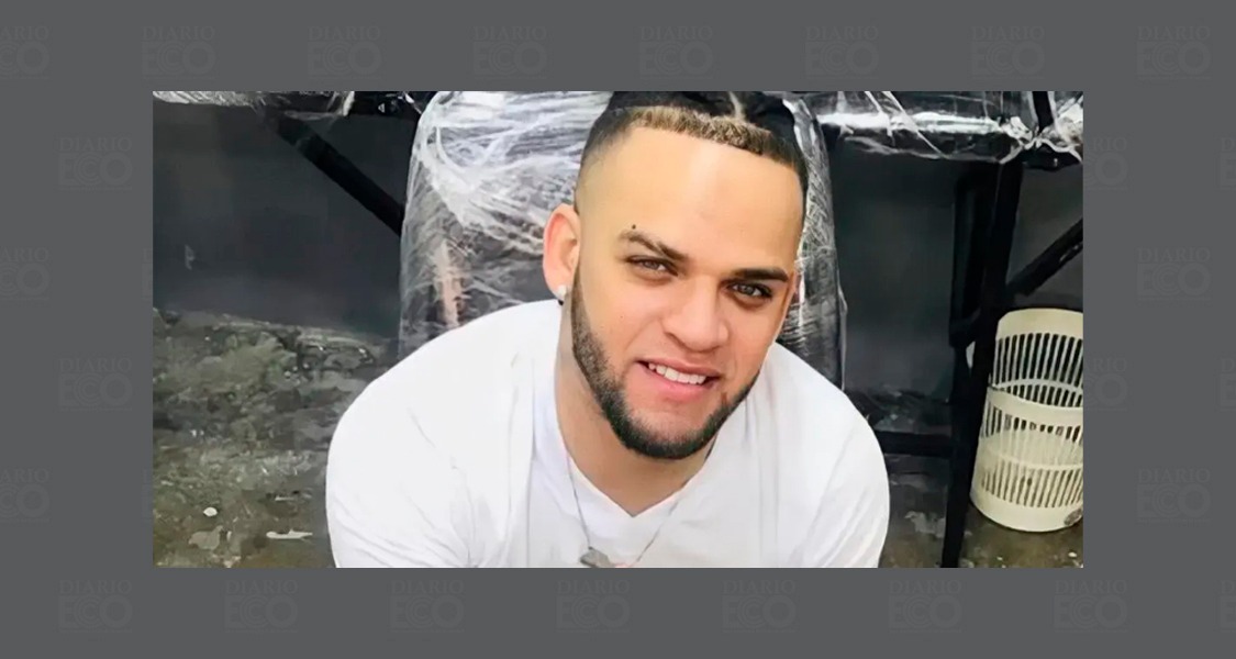 VIDEO: Richard Báez reclamando dinero a los policías que lo apresaron