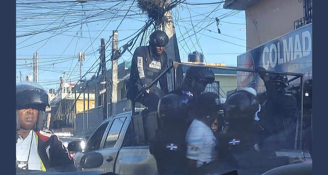 Acción Rápida despliega contingente policial en Los Tres Brazos; sepa ...