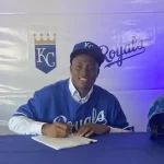 Boston adquiere al dominicano Ángel Pierre, jugador de cuadro